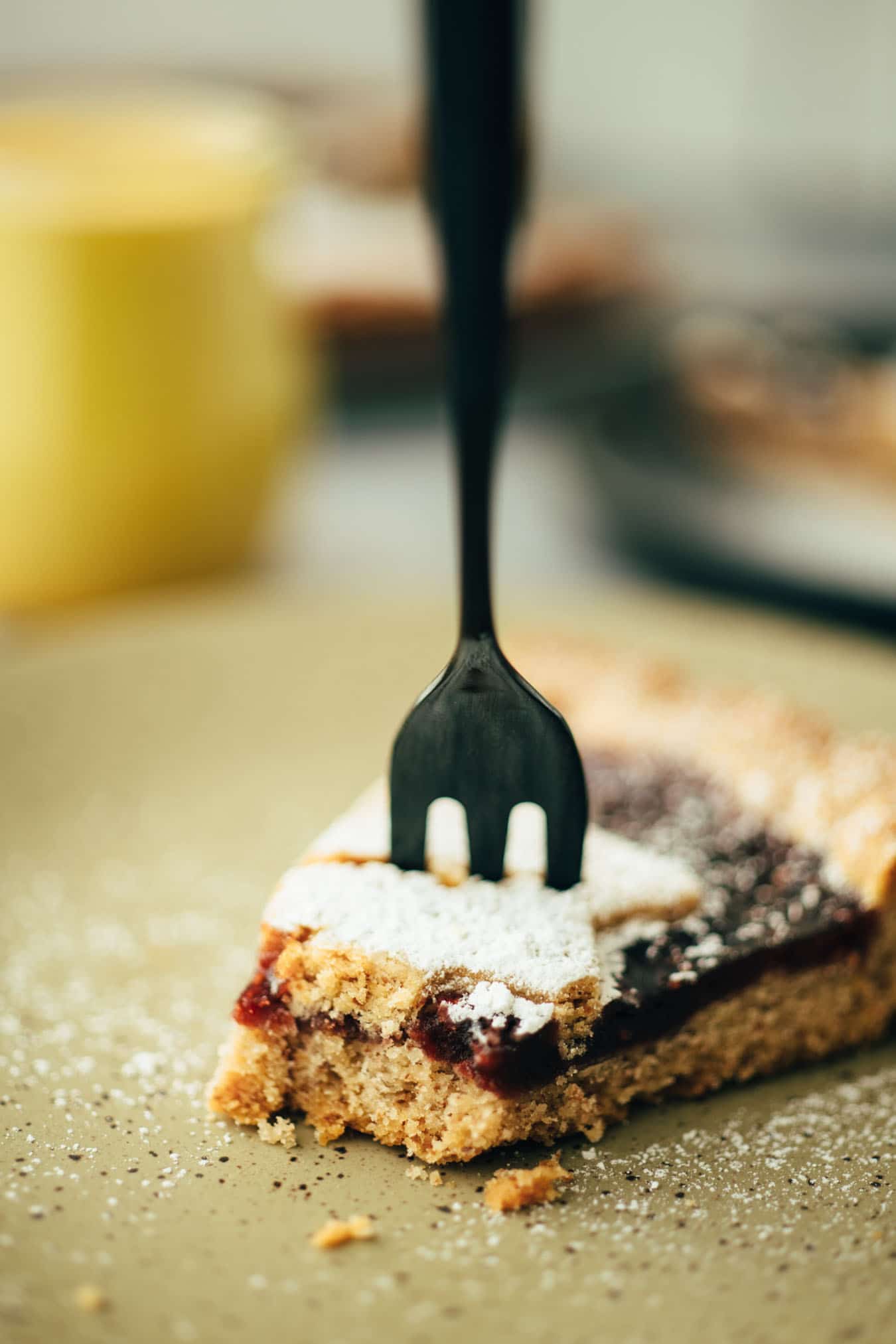 Vegan Linzer Cake - The sweet ambassador — VEGANE VIBES