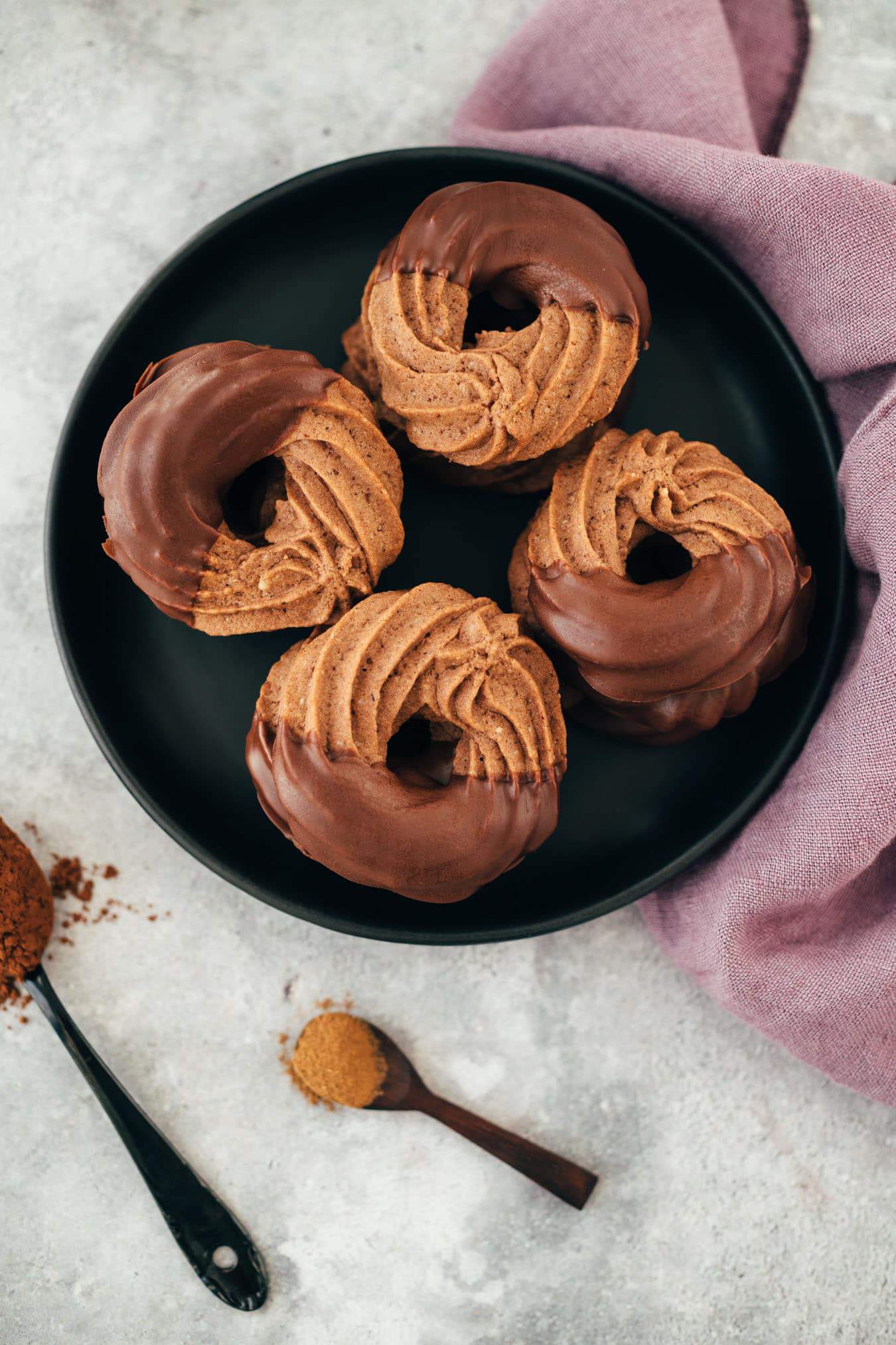 Vegan chocolate cinnamon curls (40 minutes) - VEGANE VIBES